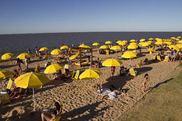 Summer in the City at the Buenos Aires Playa - CHILE TRAVEL GUIDE