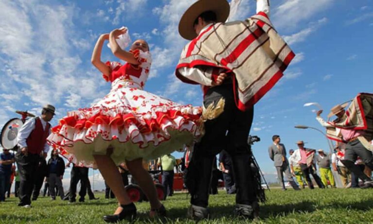 The Cueca: Chile's National Dance and Its Rich Cultural History - CHILE ...